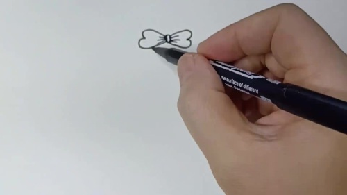 如何画裙子?漂亮的公主裙简笔画,简单又漂亮,快来试试吧