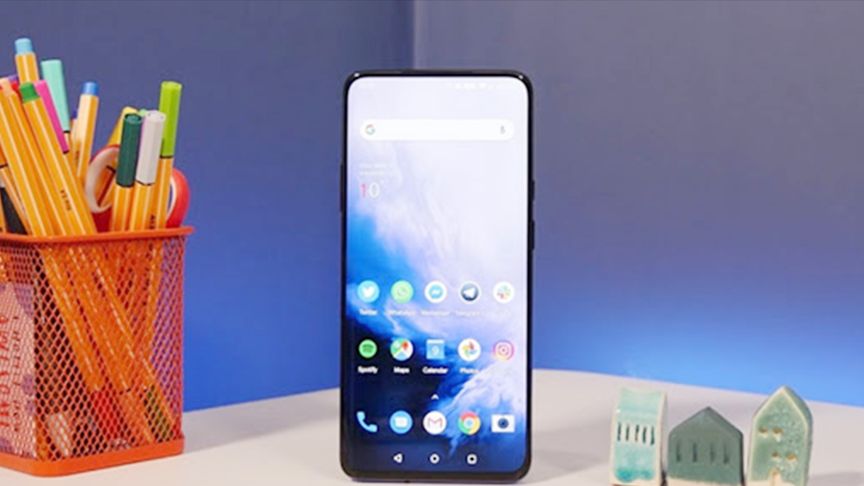 一加8强势来袭:骁龙865+120Hz流体屏,终于补齐无线充电功能!