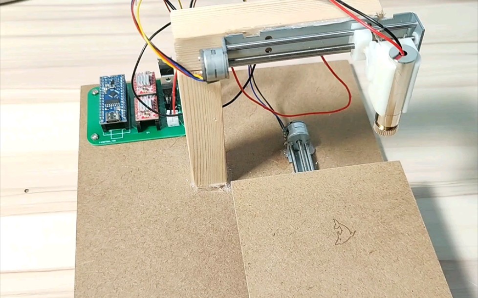 迷你激光雕刻机 diy 2 ---立创eda简介