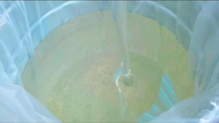 环保型锻造脱模剂使用不堵塞喷枪,可有效减少因堵塞所造成的清理...