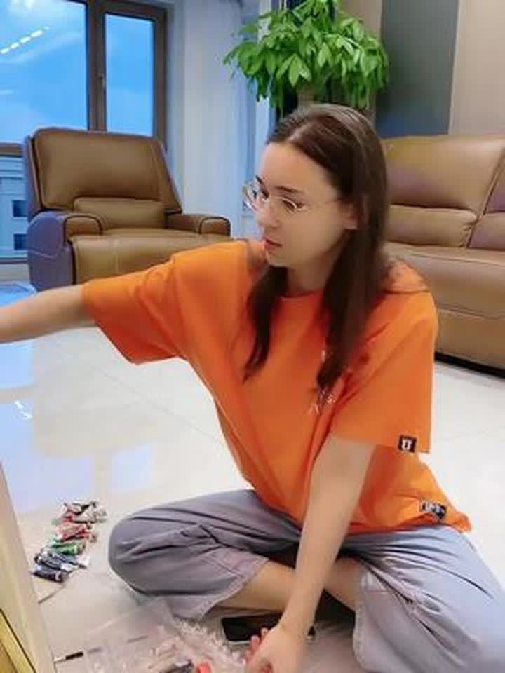 玩两天画两天 劳逸结合 继续为短袖设计图案