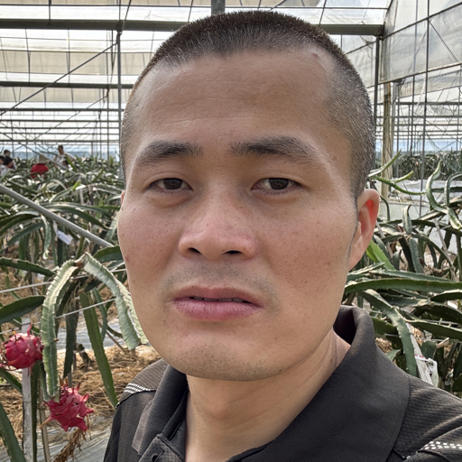 荣荣闯视界 