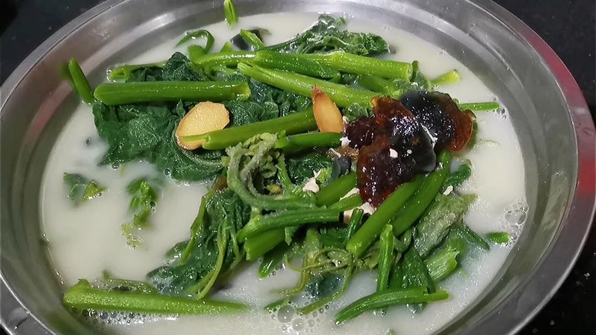 南瓜藤这样简单一做,清甜嫩滑 营养翻倍,我家一星期吃两次