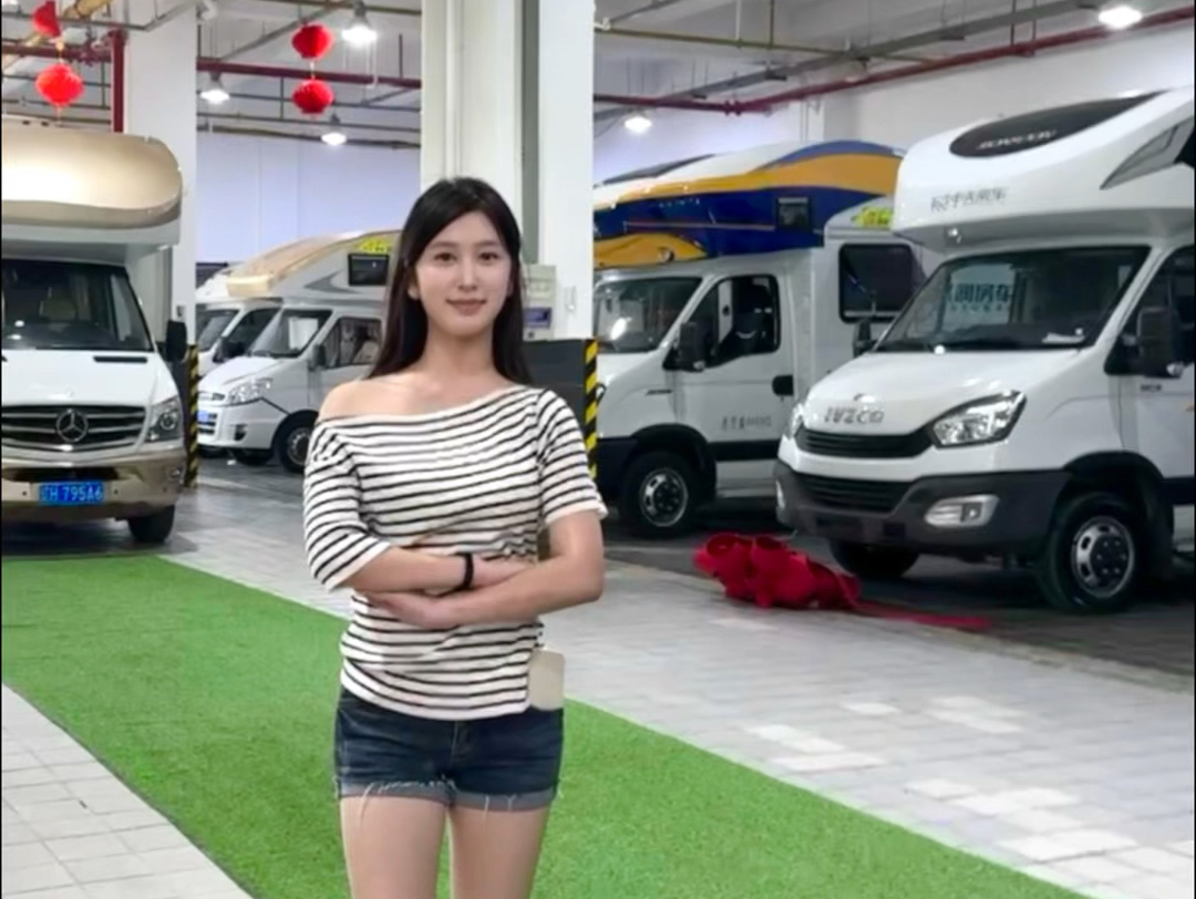 房车猫武汉二手房车体验店,4S店标准打造