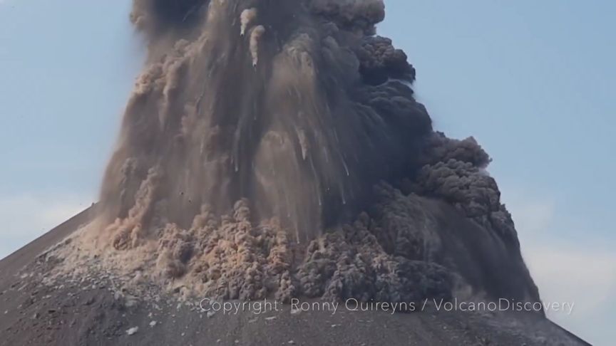 喀拉喀托火山爆发,感觉就像在炸山!