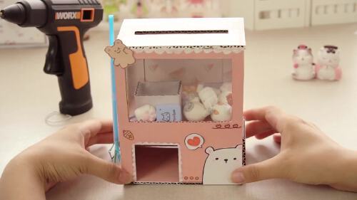 快递盒子不要扔来DIY简约抓娃娃机和闺蜜一起玩!