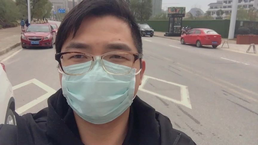大年初三,桂林小伙来到临桂区,奇怪为什么很多电动车却没见到人