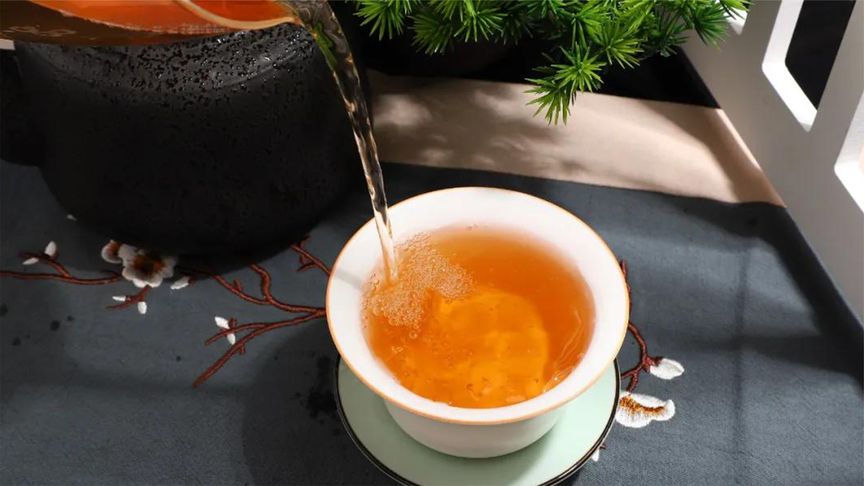 生普洱茶的“7大功效”你知道吗,降脂降压,提高人体免疫力!