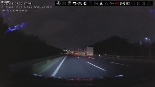 极氪的主动避让究竟有多牛?关键时刻为车主省下大笔费用