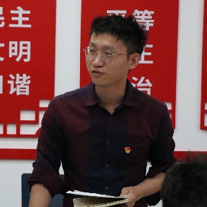 爱折腾的布鲁斯 