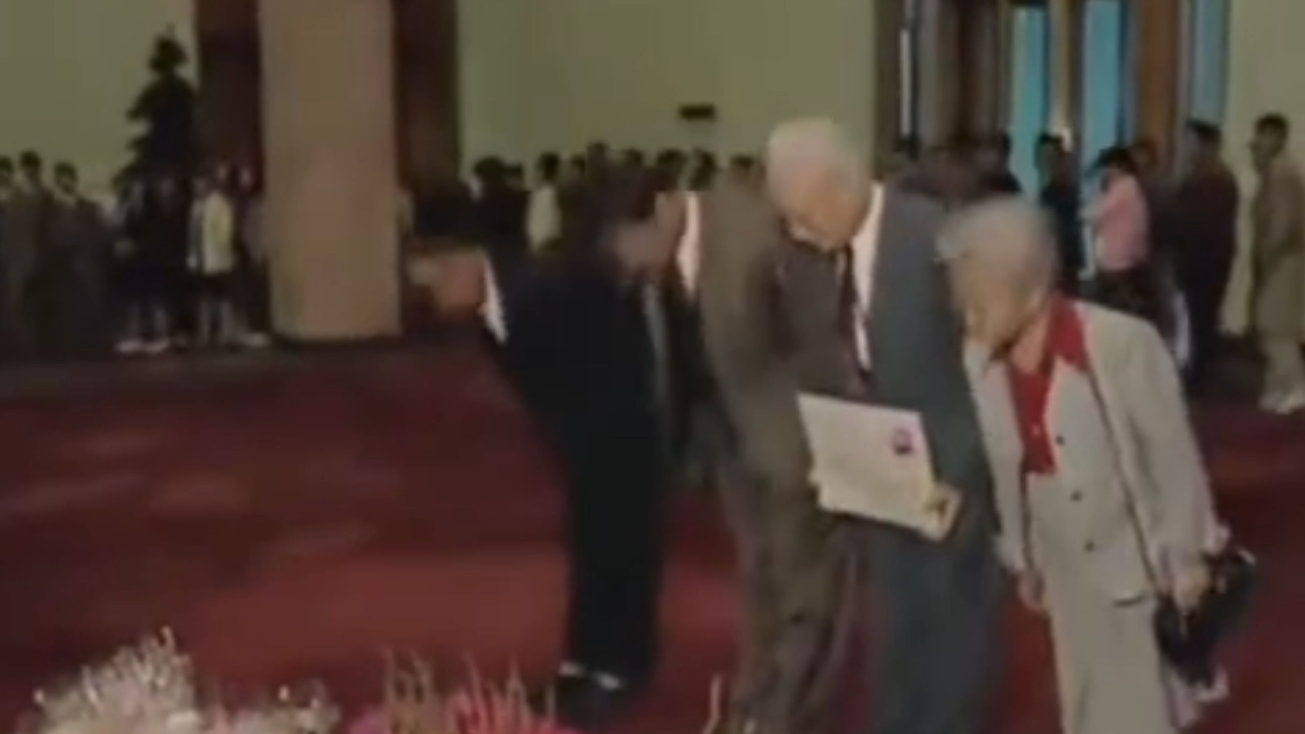 团结的大会!胜利的大会!唯物辩证法的胜利!