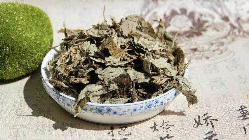 手脚冰凉,气血不通畅,2味中药泡脚,祛寒活血,暖和身体!