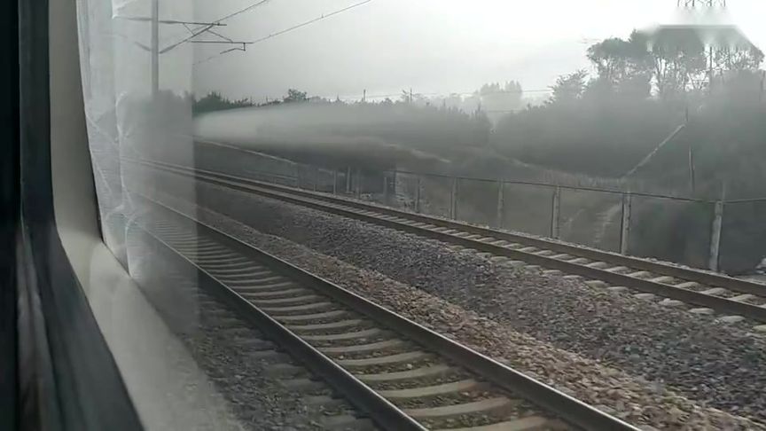 阳曲县东凌井火车站:Z56次火车2道通过
