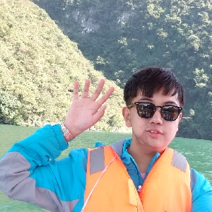 超懒的坤坤 