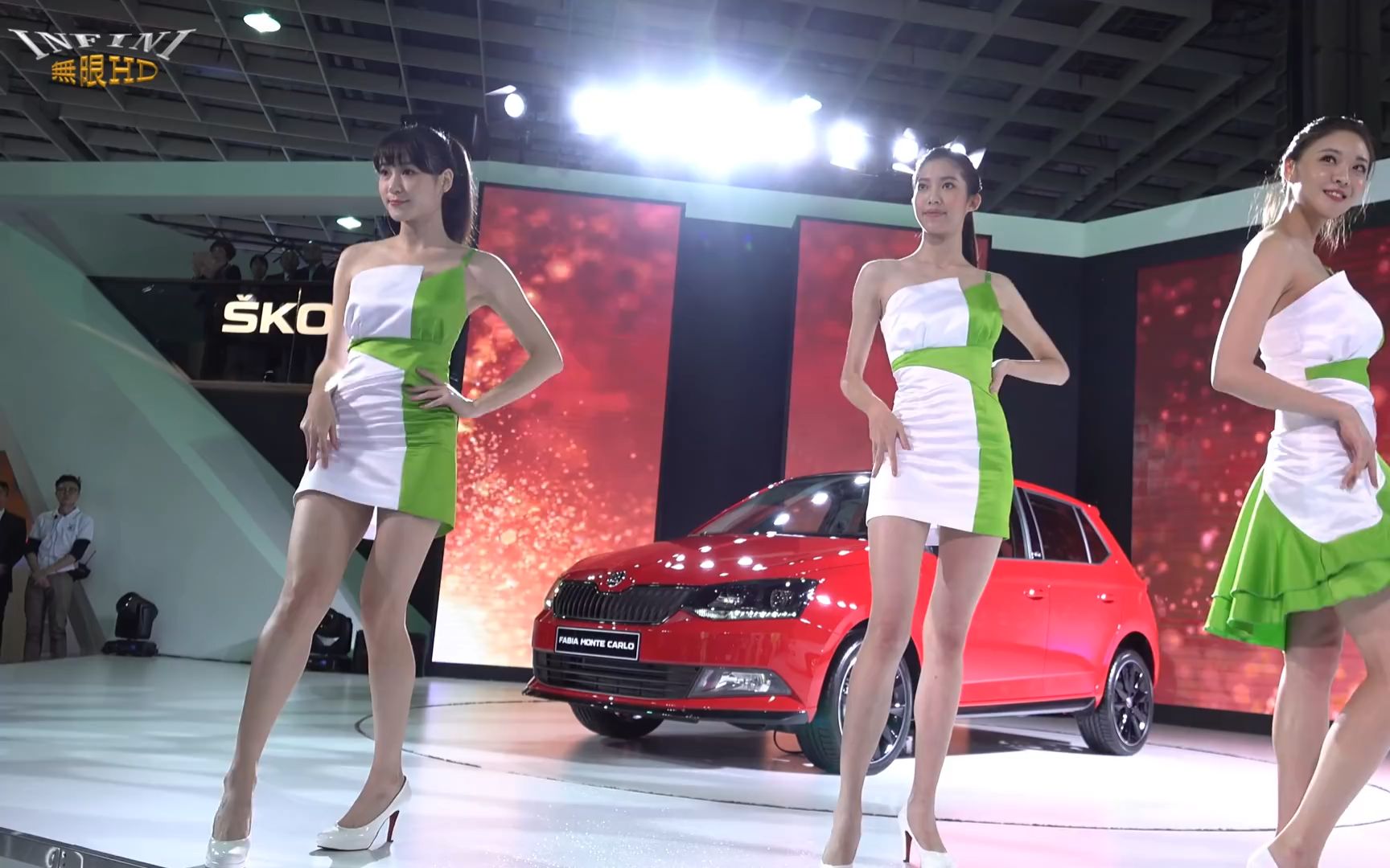 2018台北新车展车模热舞