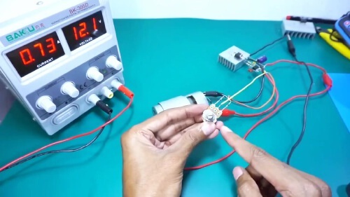 用NE555制作简易的直流电机调速电路