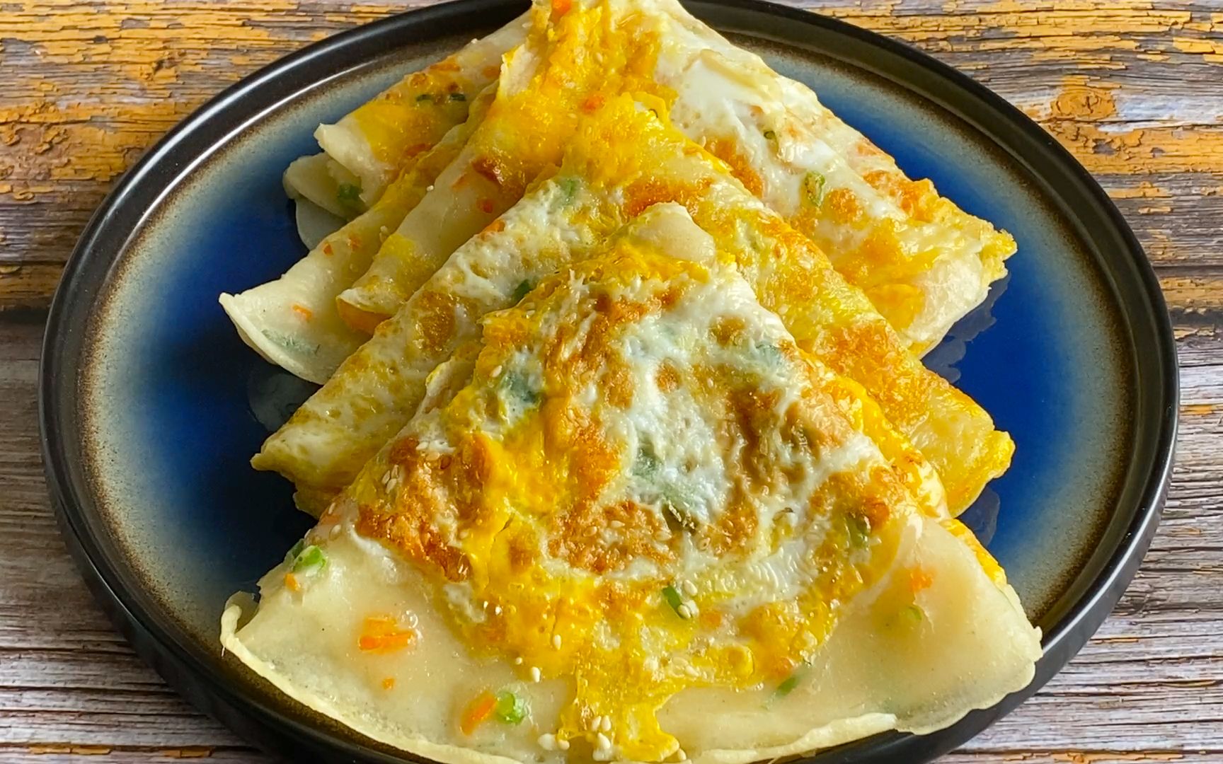 色泽金黄漂亮,柔软好吃的早餐鸡蛋饼,配方公开,宅在家里自己做