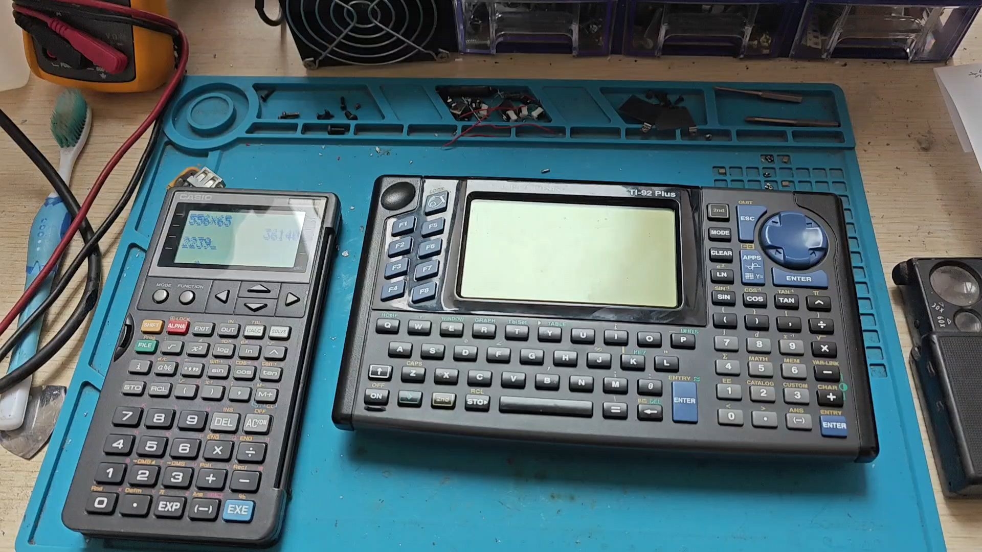 两个计算器 卡西欧fx5800和ti a92