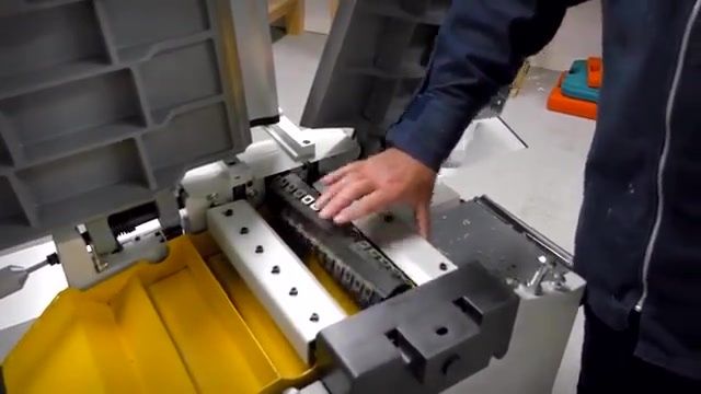 高速木工刨刀使用螺旋刀轴加工效果