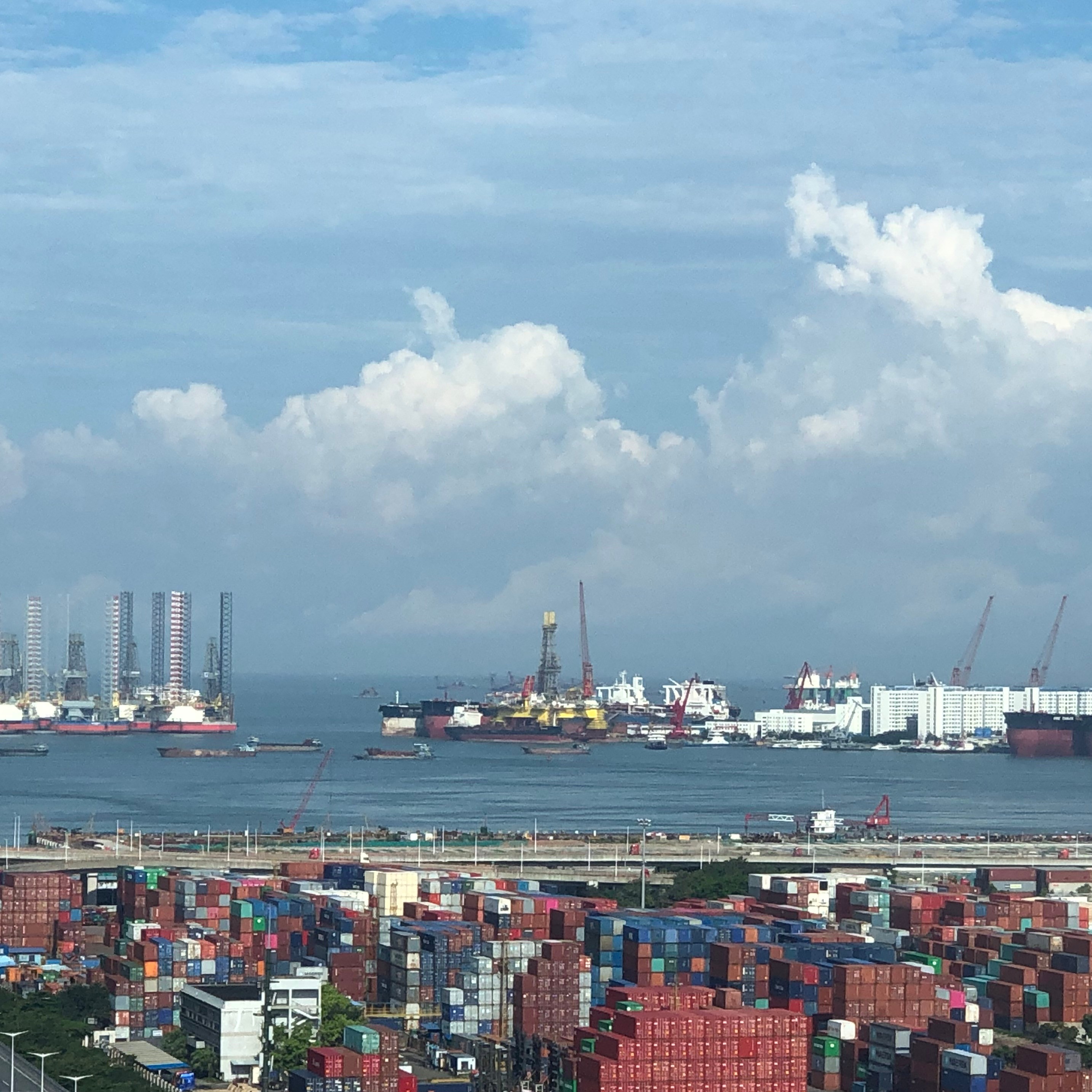 前海后海都是海 
