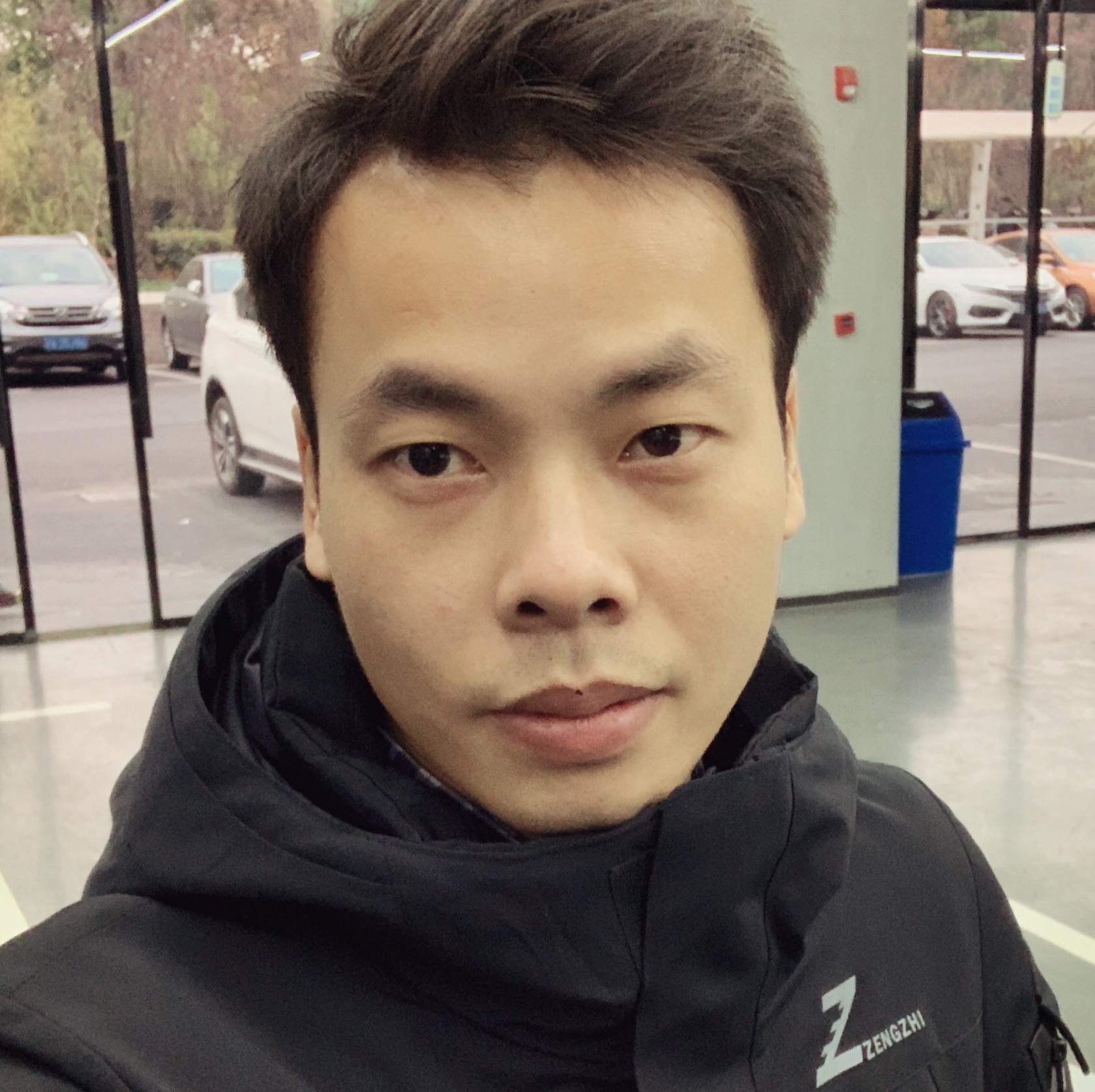 老陈不是神 