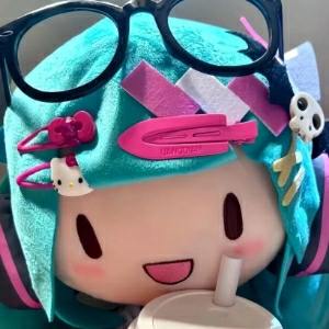 五陵少年阿隆 