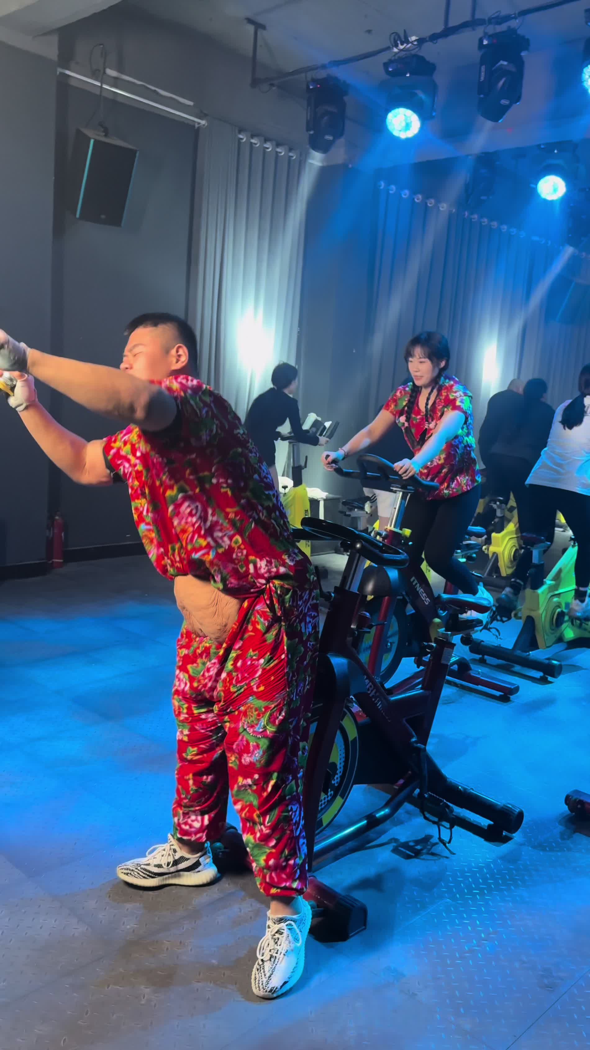 #健身 #燃脂动感单车 #动感单车 #上热搜