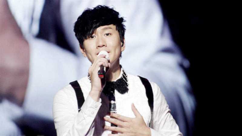 林俊杰深情演唱《修炼爱情》温柔的歌声太好听,单曲循环