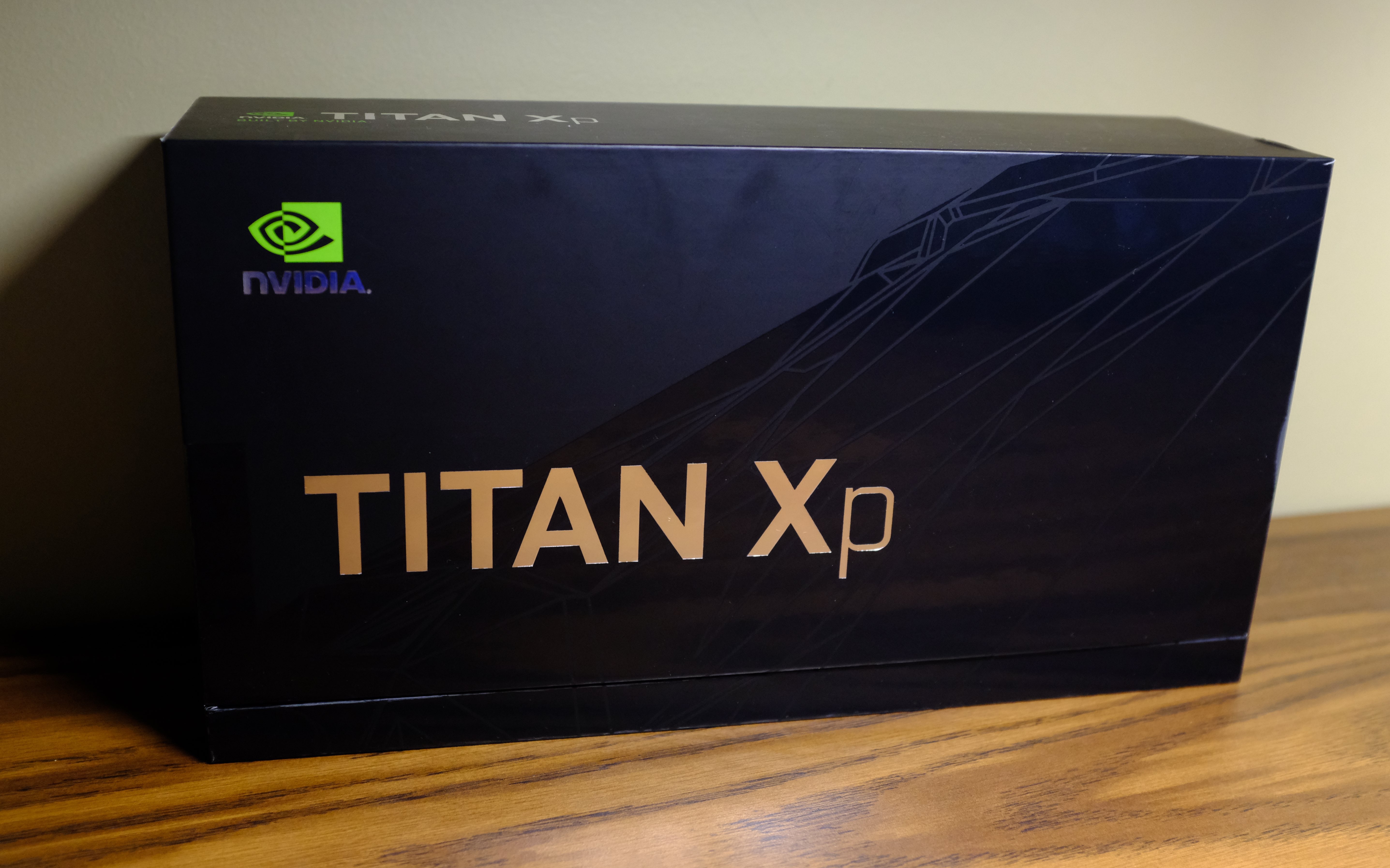 帕斯卡架构最强消费级显卡Titan Xp开箱短评与近期显卡购买建议