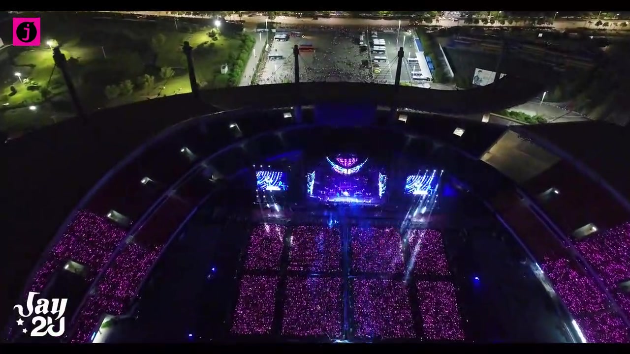 【周杰伦】台州演唱会航拍《七里香》,万人现场