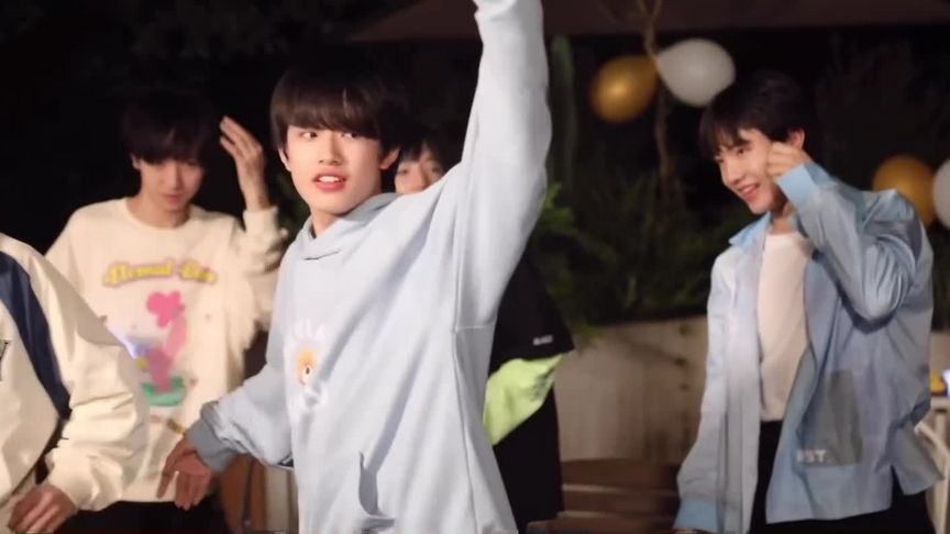 继江边联欢会后的封神物料#tf家族三代