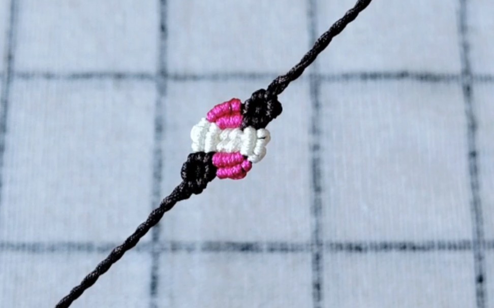 小清新手链编绳教程,喜欢简单手绳的编起来～