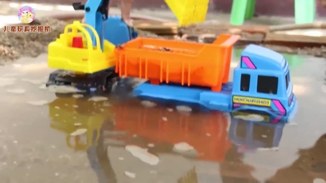 儿童玩具自卸汽车挖掘机,公路轮胎起重机玩具!