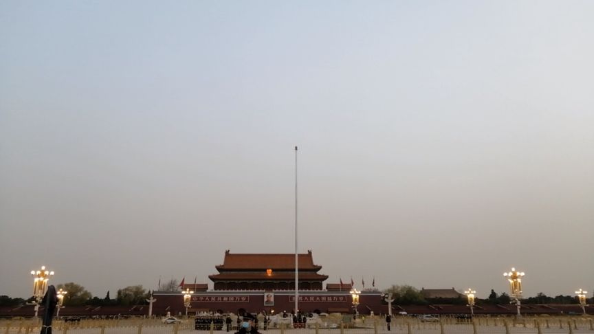 天安门广场升旗仪式!