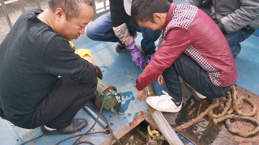 污水处理厂检修回流泵,需要那么多人,会不会觉得有点问题。