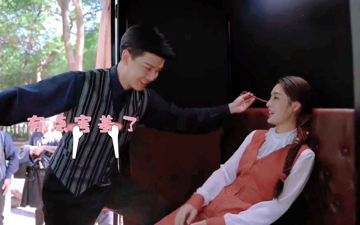 《请君》花絮,任嘉伦、李沁你们是对浪漫过敏吗?在片场搞怪逗趣,是嘴...