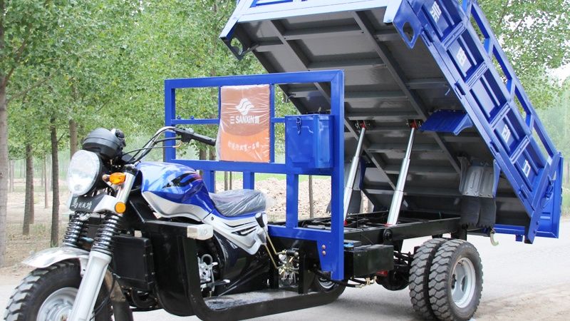 三轮摩托车安装自卸你会吗?师傅教你自己在家就可简单安装自卸