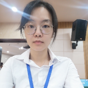 宅女月半女丑 