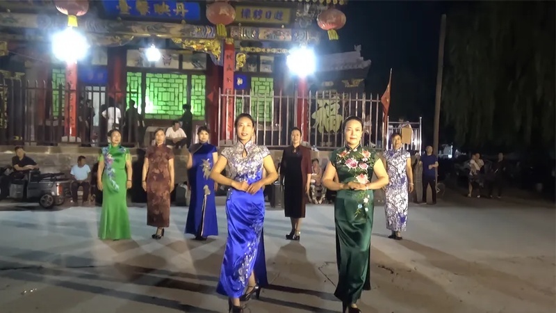 模特秀 表演:太谷枫叶红模特队