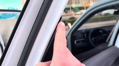 吉利专用门锁保护套,关门时不仅能降低车门震动,保护车窗玻璃,保护...