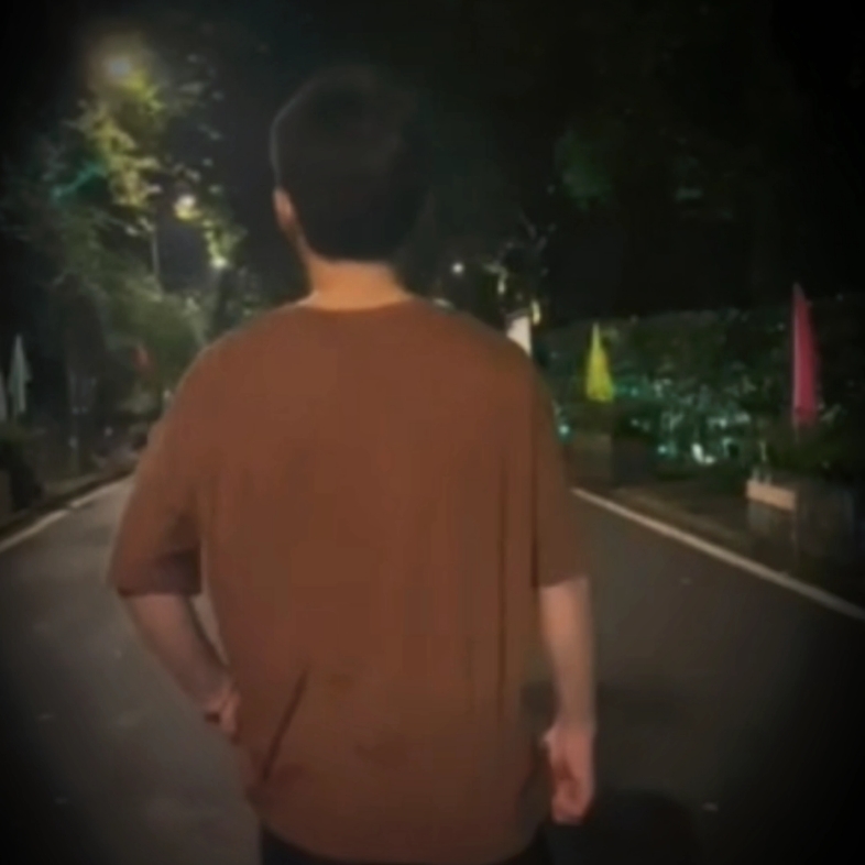 你在哪 听着什么歌 爱着什么人