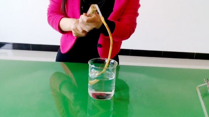初中化学微课:检验装置的气密性