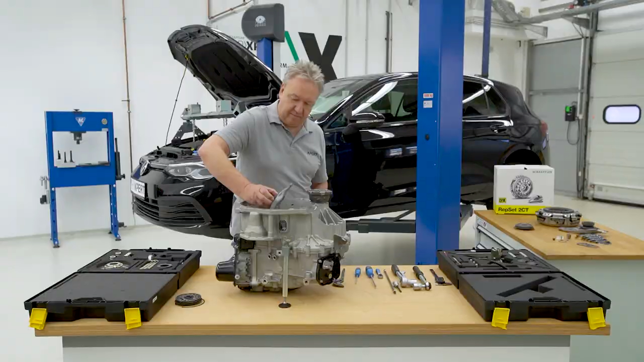 大众干式双离合变速箱维修