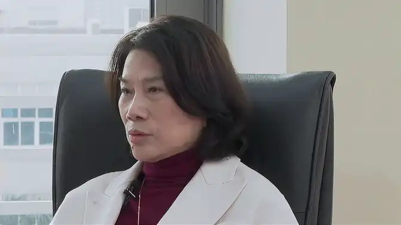 从毛主席画像看董明珠的爱国情怀与企业管理理念