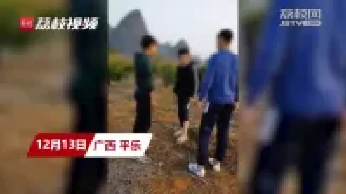 又见校园暴力!13岁初中生遭同学围殴,警方:打人者系被打后报复
