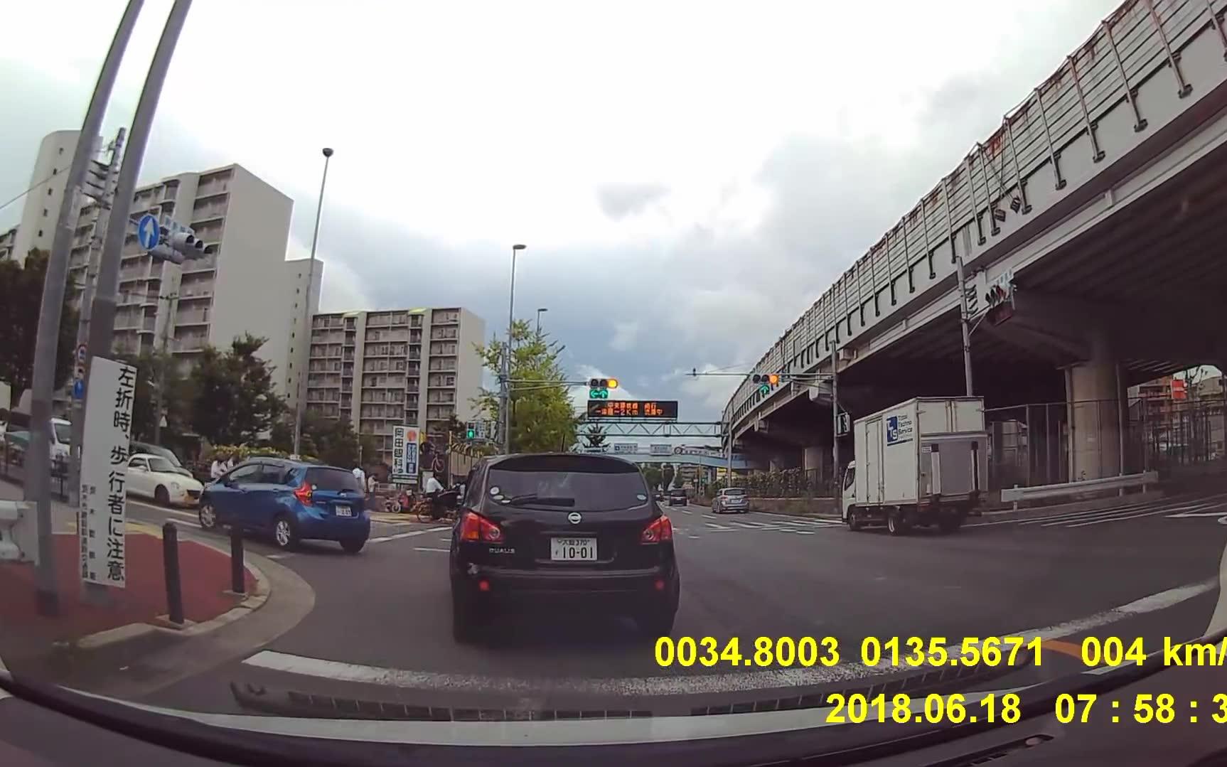 日本618大阪府北部地震行车记录仪拍下的瞬间