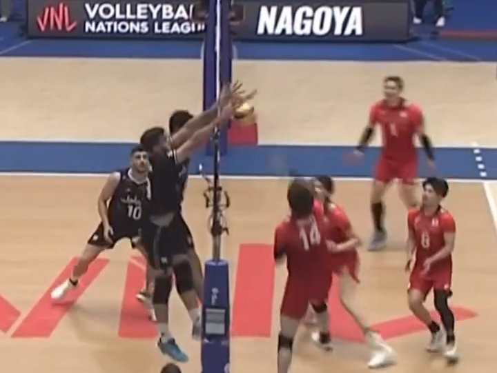 日本男排vs伊朗男排长回合球