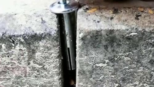 农村大叔发明的膨胀螺丝,看完工作原理,我佩服了!