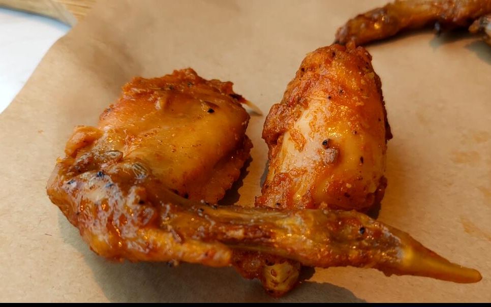 烤翅大作战!全方位对比肯德基必胜客德克士三家烤翅