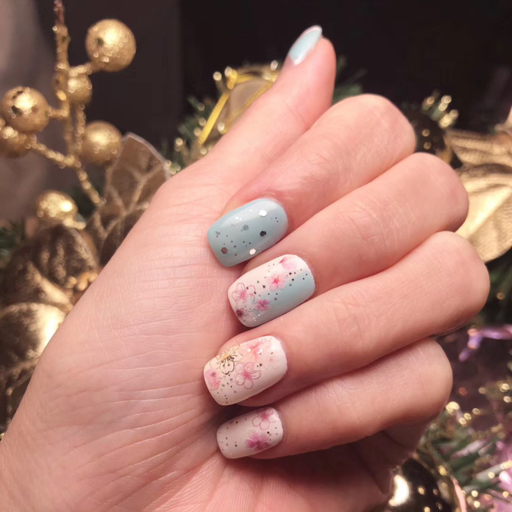 爱吃草莓西瓜的小朋友 